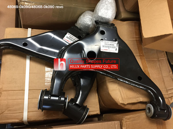 48069-0K090,Genuine Lower Control Arm For Toyota Hilux Revo,48068-0K090